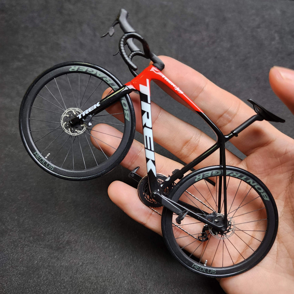 Trek Emonda Miniatures Model 1:12 Roadbike Compilation | Scale Models ...